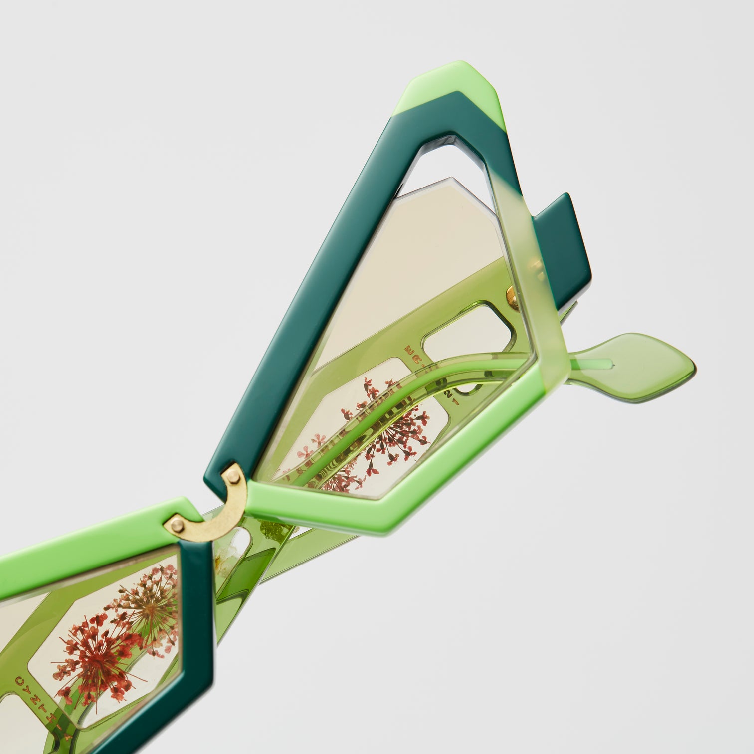 Bespoke Spectacles & Sunglasses | Custom Glasses Frames | Cubitts